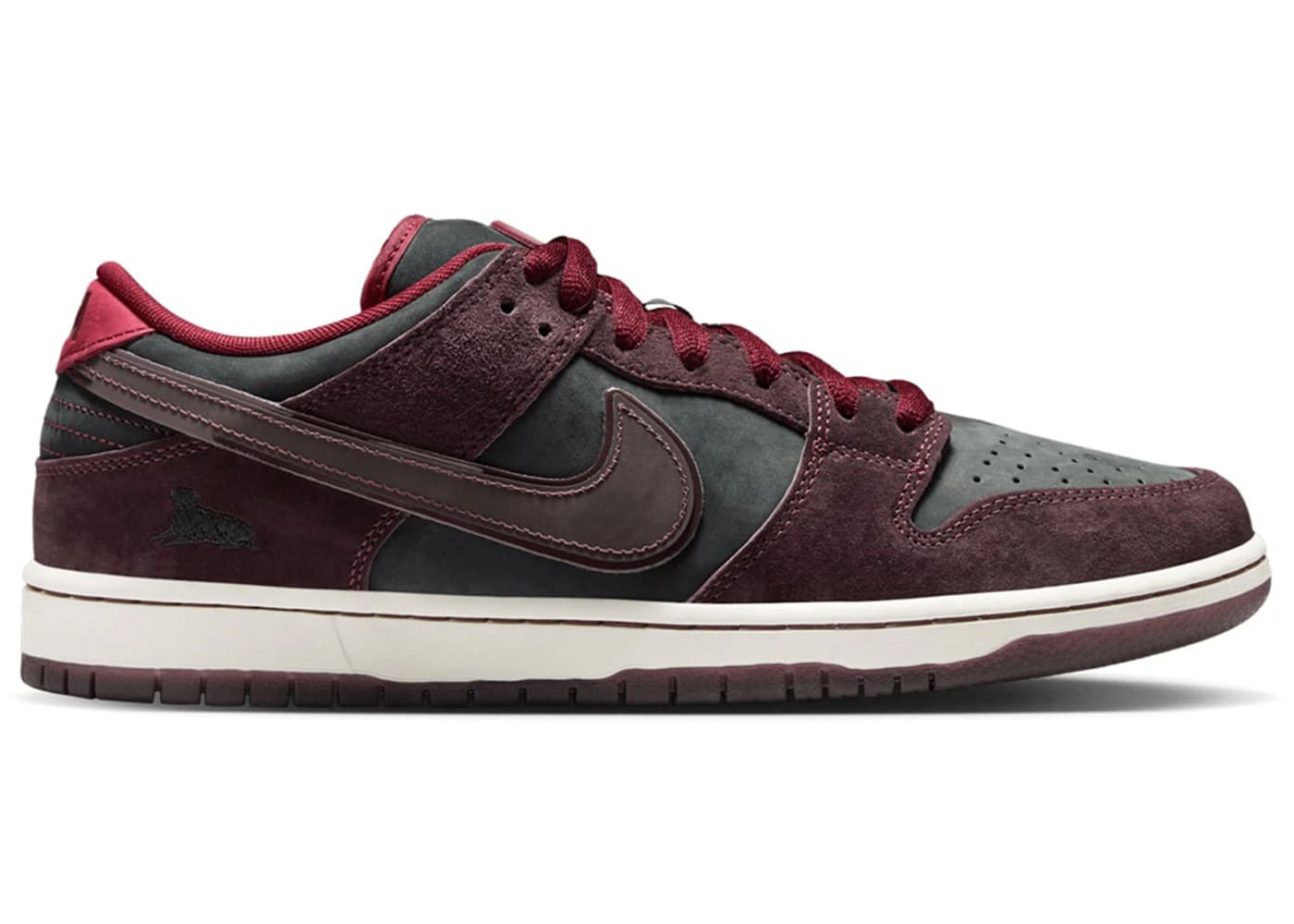 Nike SB Dunk Low Riot Skateshop – Court Order